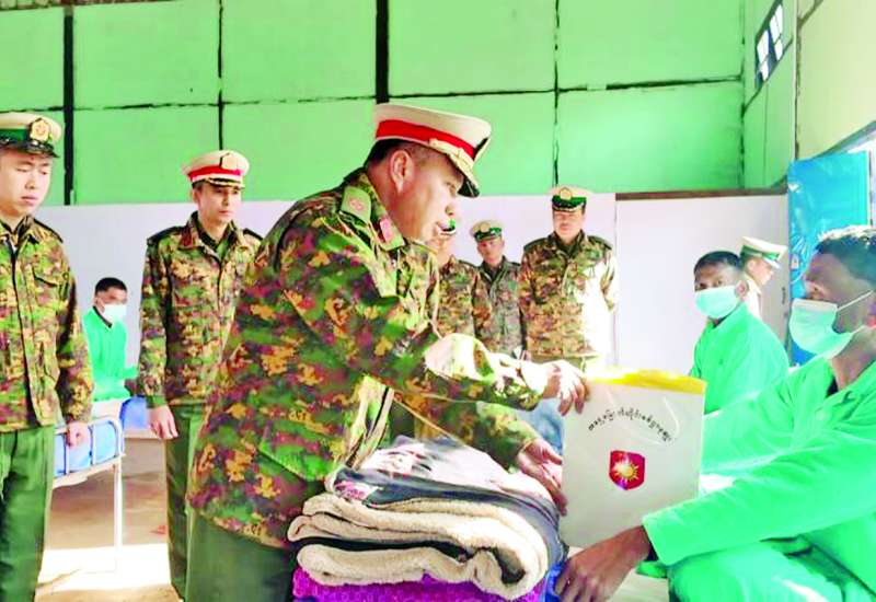 သပိတ်ကျင်းမြို့နယ် သာသနာနွယ်ဝင်သီလရှင်များနှင့် ဒေသခံပြည်သူများအား ကျန ...