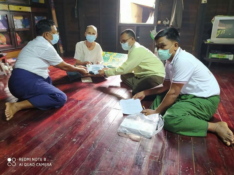 မော်လမြိုင်ခရိုင် လမိုင်းမြို့ရှိ အသက် ၈၀ နှစ်နှင့် အသက် ၈၅ နှစ် အထက်သက်ကြီး ဘိုးဘွားများအား လူမ