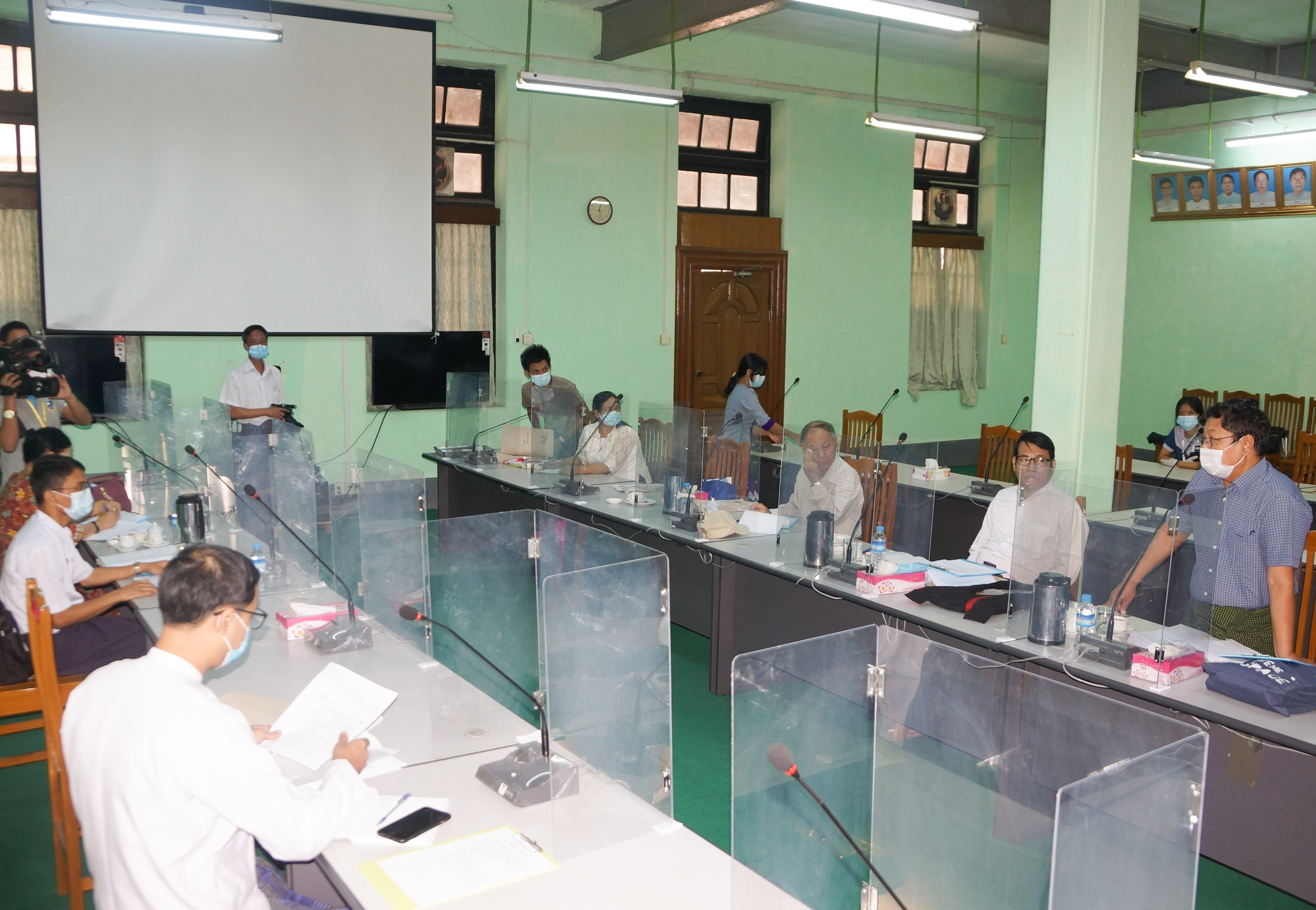 ရန်ကုန်တက္ကသိုလ် နှစ် ၁၀၀ ပြည့် အထိမ်းအမှတ် ကဗျာပြိုင်ပွဲ ဆုရွေးချယ်ပွဲကျင်းပ Information