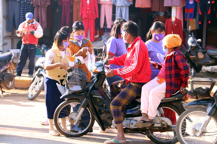 နမ့်စန်မြို့တွင် အမျိုးသမီးများအပေါ်အကြမ်းဖက်မှုပပျောက်ရေး ၁၆ ရက်တာလှုပ
