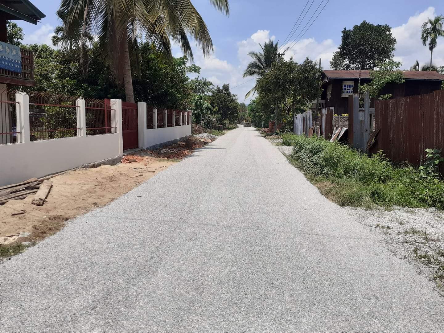 ကျိုက်ဒုံမြို့ အမှတ် ၄ ရပ်ကွက် သီတာလမ်းကတ္တရာထပ်ပိုးလွှာခင်းခြင်းလုပ်ငန