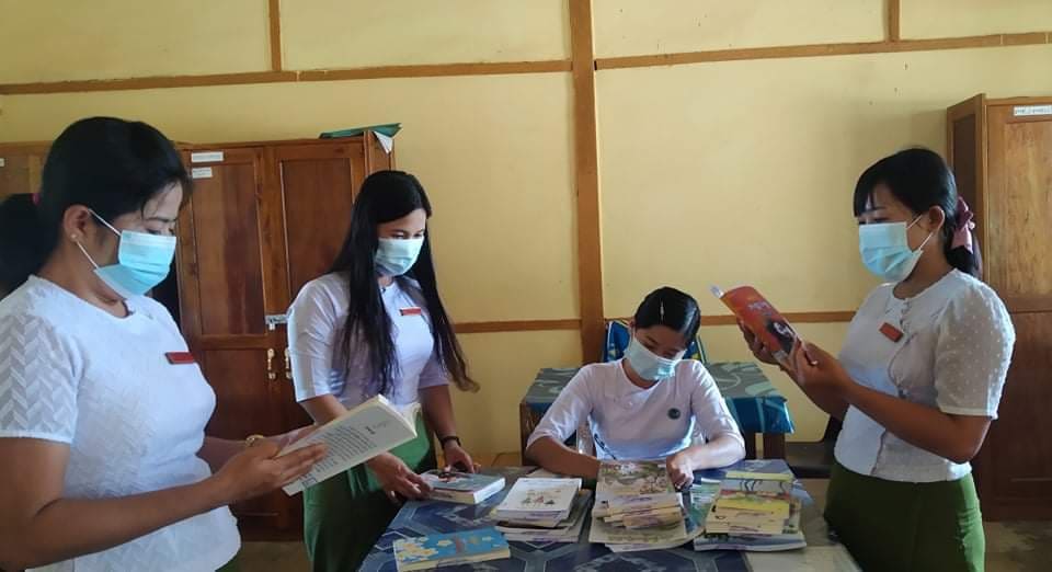 ကလိန်အောင်မြို့တွင် ဒေသခံပြည်သူများ စာပေဖတ်ရှုလေ့လာခြင်းဖြင့