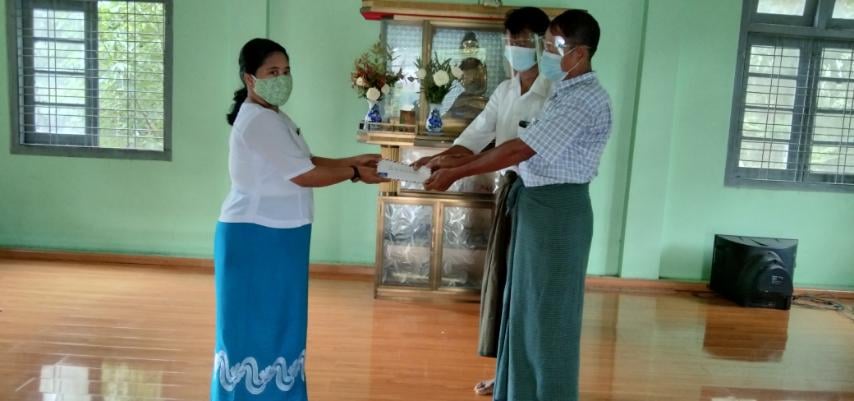 ကျိုက်လတ်၌ Cerp အစီအစဉ်အရ ပရဟိတဂေဟာများသို့ ထောက်ပံ့ငွေများပေးအပ