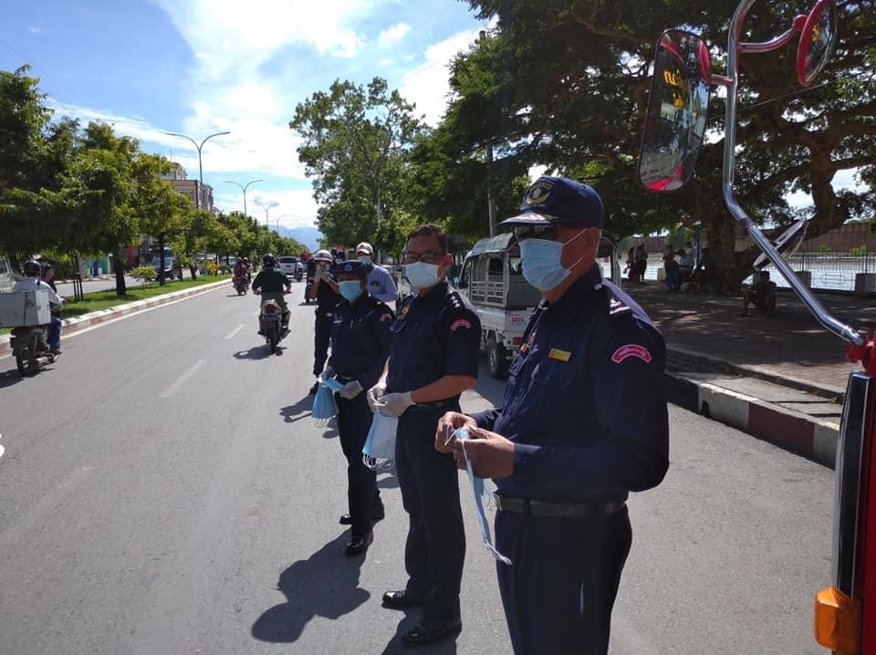 အောင်မြေသာစံမြို့နယ်တွင် အရန်မီးသတ်တပ်ဖွဲ့ဝင်များက နှာခေါင်းစည်း Mask