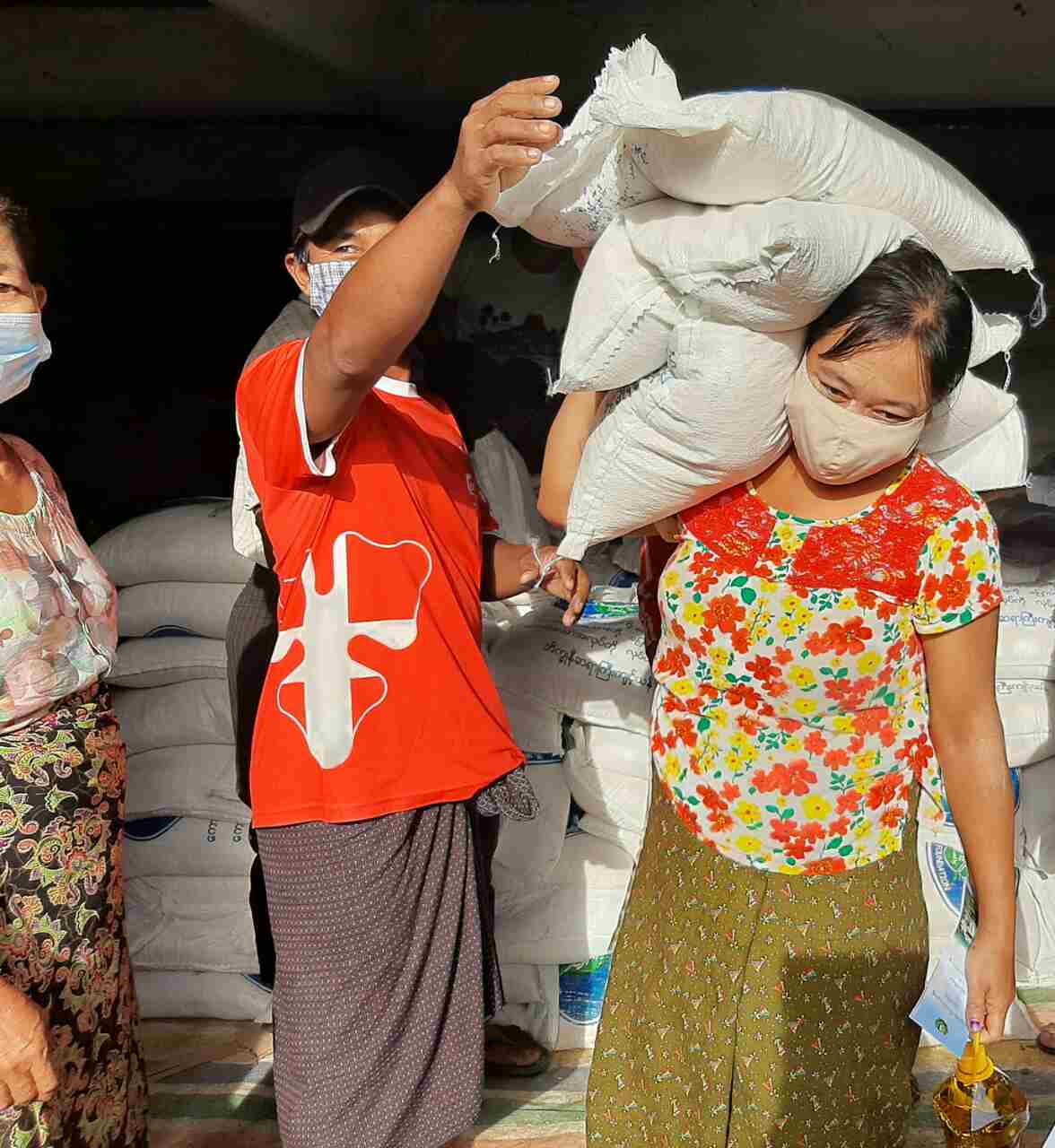 သုံးခွမြို့နယ်၌ ကိုဗစ် ၁၉ ရောဂါ ကာကွယ်ထိန်းချုပ်ကာလအတွင်း စားဝတ်နေရေး