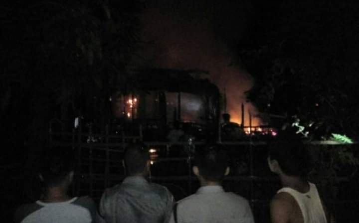 ကျောက်တံခါးမြို့နယ် ပဲနွယ်ကုန်းမြို့တွင် နေအိမ်နှစ်လုံး မီး လောင်မှုဖြစ်ပွား Information And