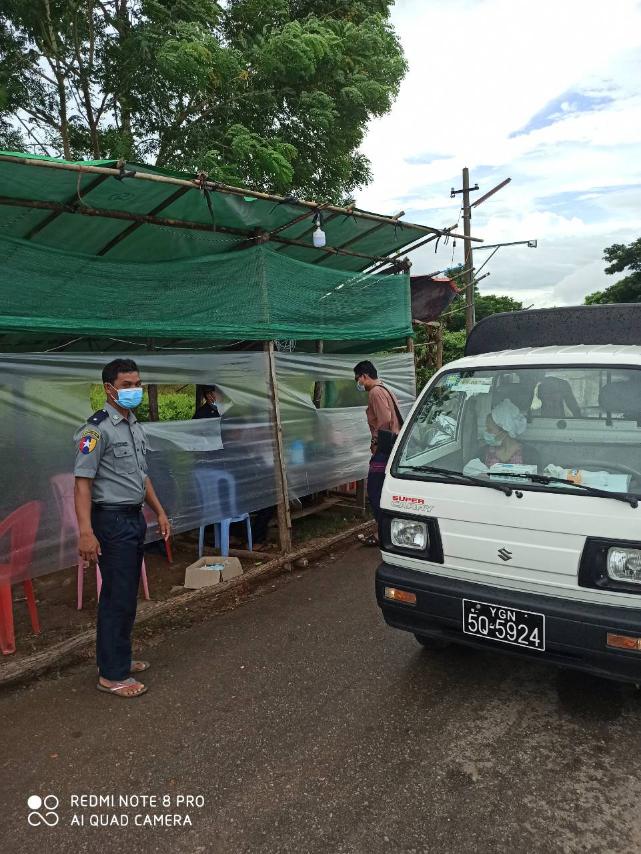 ကျောက်ကြီးမြို့နယ်အတွင်းရှိ ဒေသ ၂ ခု၌ ဖွင့်လှစ်ထားသော စစ်ဆေးရေးဂိတ်များတွင် နေ့စဉ်မပြတ် စစ