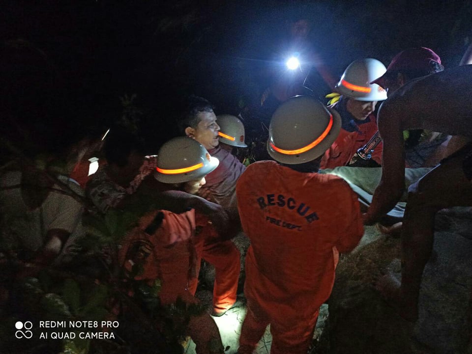 ကလေး ကလေးဝ ကားလမ်း မိုင်တိုင်အမှတ် ၅ မိုင်အနီးတွင် အိမ်စီးကားတစ်စီး မြစ်သာမြစ် အတွင်း ပြုတ်ကျမ