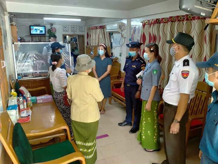 ကြံခင်းမြို့တွင် မြို့နယ်စည်ပင်သာယာရေးအဖွဲ့မှ လိုင်စင်ချထားပေးသော တည