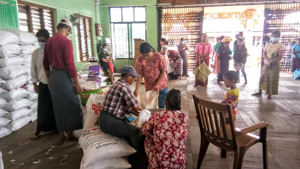 နောင်ချိုမြို့နယ် စျေးရပ်ကွက်အတွင်းရှိ ပုံမှန်ဝင်ငွေမရှိသော အခြေခံလူတန