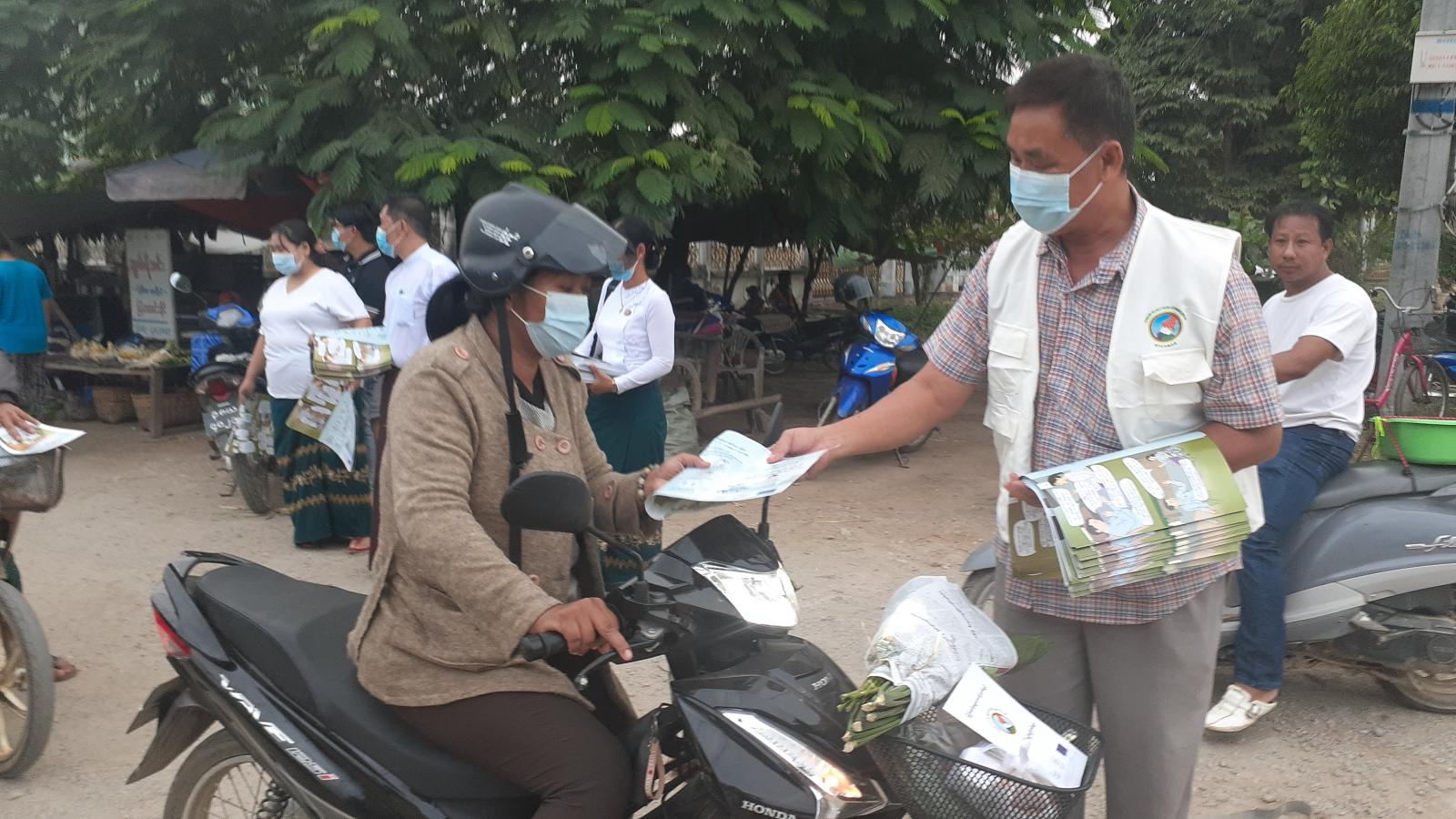 ကျိုင်းတုံမြို့၌ မဲပေးခြင်းဆိုင်ရာ စည်းမျဉ်းစည်းကမ်းလက်ကမ်းစာစောင်များ ဖြန့်ဝေ Information And