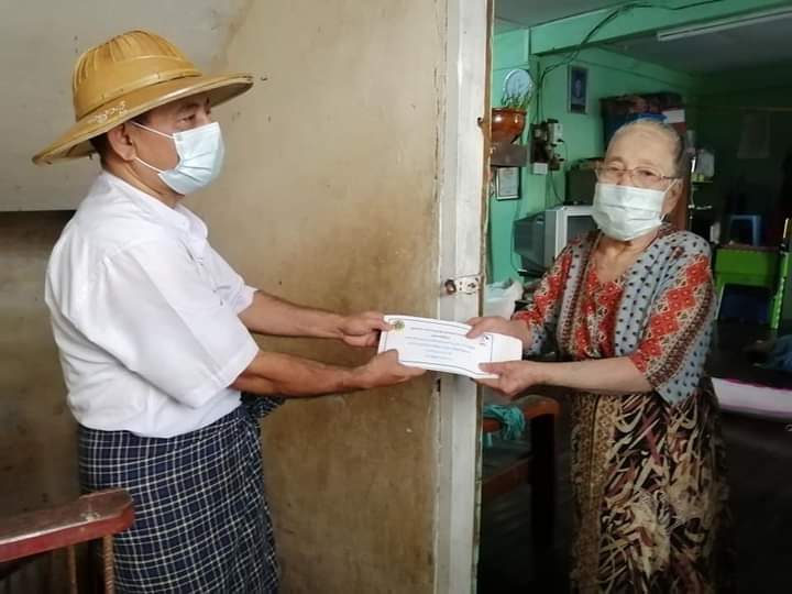 ကမာရွတ်မြို့နယ်အသက် ၈၀ နှင့် ၈၅ နှစ်ကြား သက်ကြီးဘိုးဘွားများအား ကိုဗစ် ၁၉ ကာလ ထောက်ပံ့ငွေများ