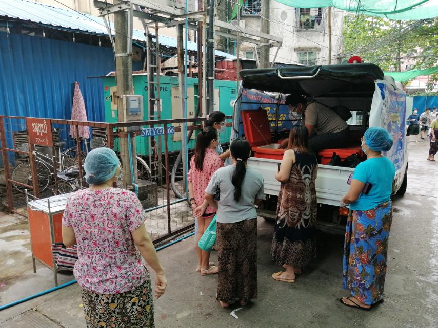 ကမာရွတ်မြို့နယ်တွင်သား၊ ငါး၊စားသောက်ကုန်များ ရပ်ကွက်များအရောက်ဈေးကားမ