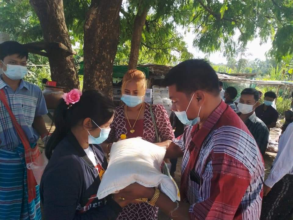 မြဝတီမြို့တွင် ကိုဗစ် ၁၉ ကာလအတွင်း ပုံမှန်ဝင်ငွေမရှိသော အိမ်ထောင်စုမ