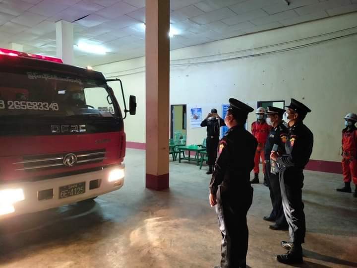 တာလေမြို့ နယ်မြေမီးသတ်စခန်းအား ရှမ်းပြည်နယ် ပြည်နယ်မီးသတ်ဦးစီးမှူး က