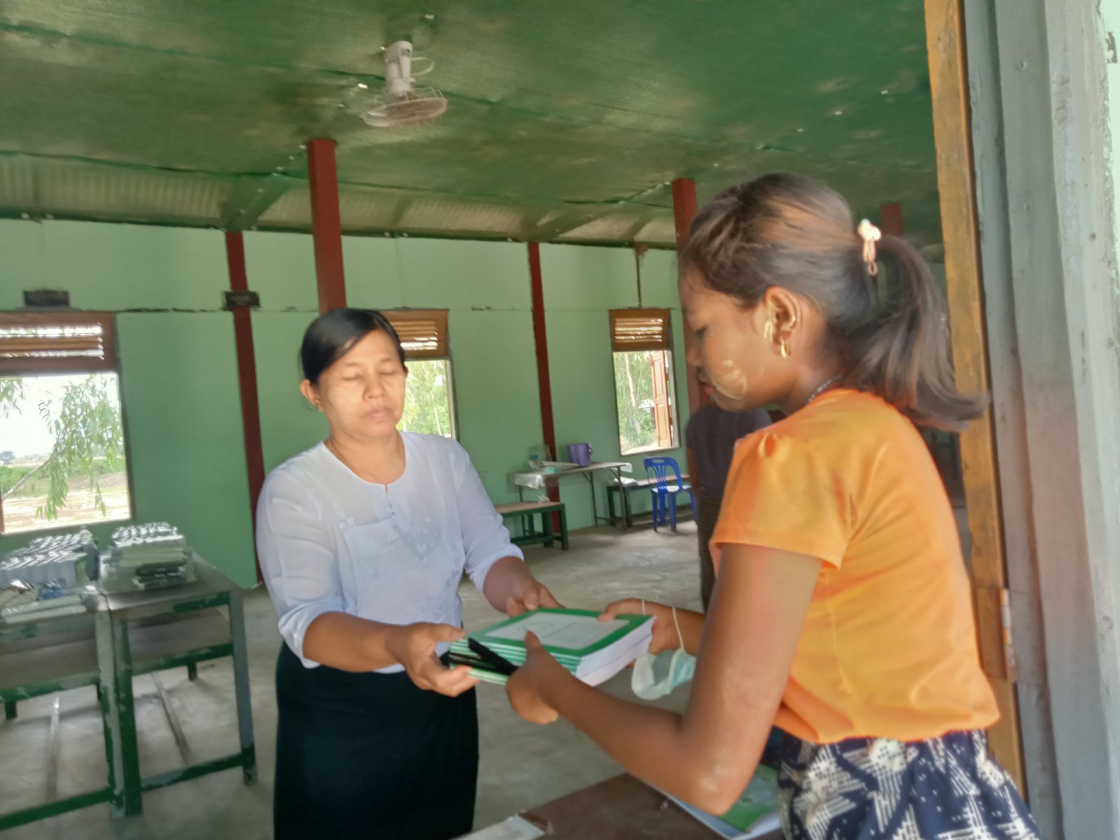 ကျောက်တံခါးမြို့နယ်အတွင်းရှိ အခြေခံပညာကျောင်းများတွင် ကျောင်းအပ်နှံမှုမ