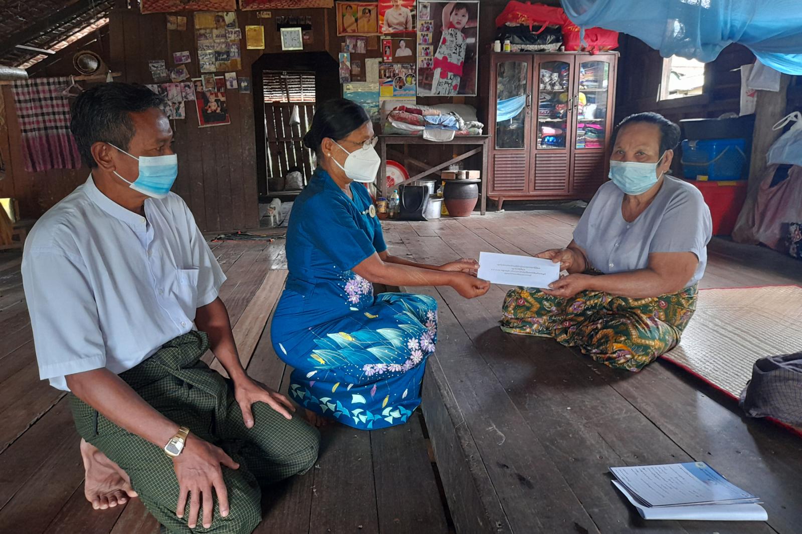 အသက် ၈၅ နှစ်နှင့်အထက် သက်ကြီးဘိုးဘွားများအား လူမှုရေးပင်စင် အိမ်တိုင