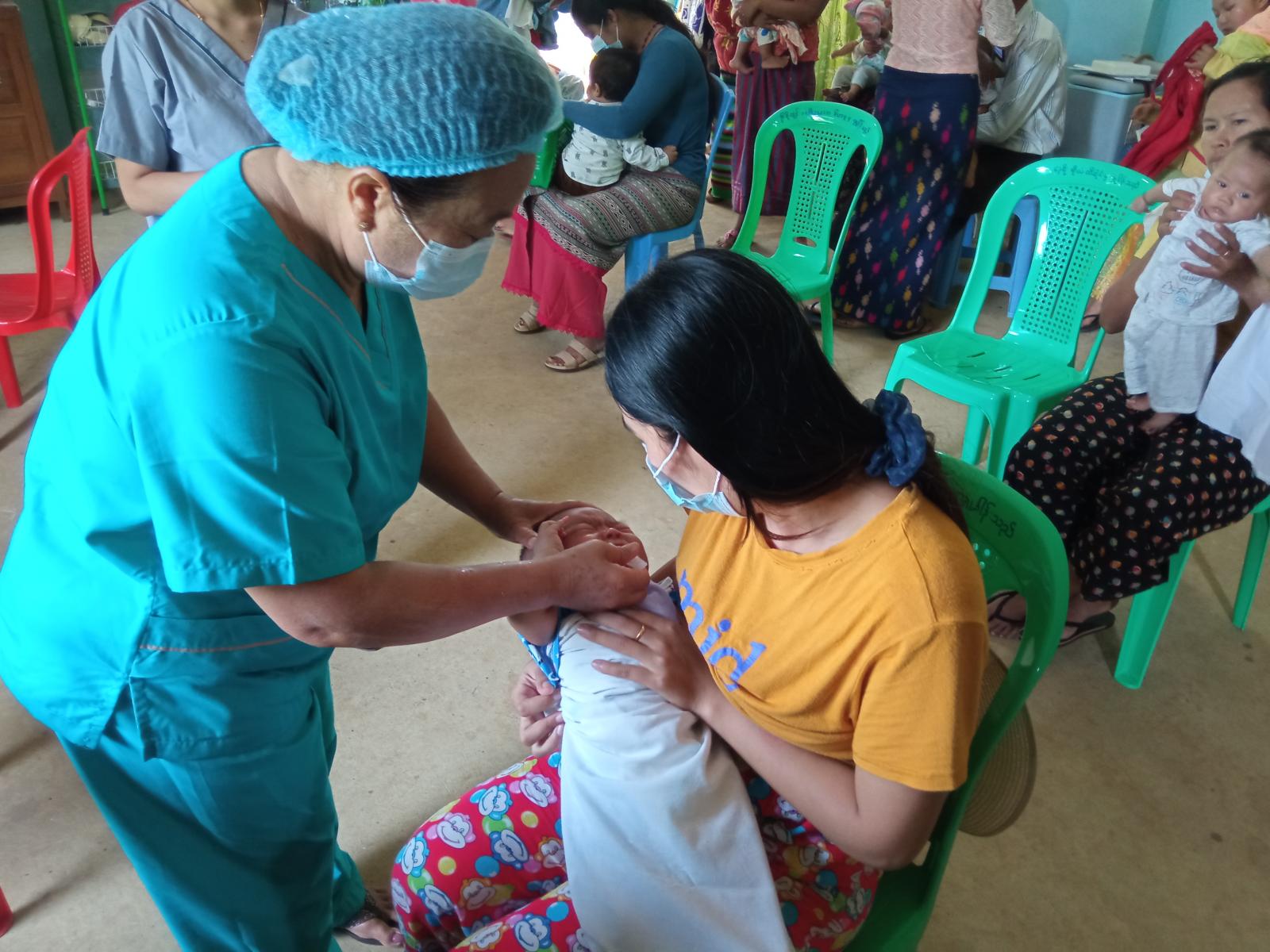 နောင်ချိုမြို့၌ အသက်တစ်နှစ်ခွဲအောက် ကလေးများအား လစဉ်ပုံမှန်ကာကွယ