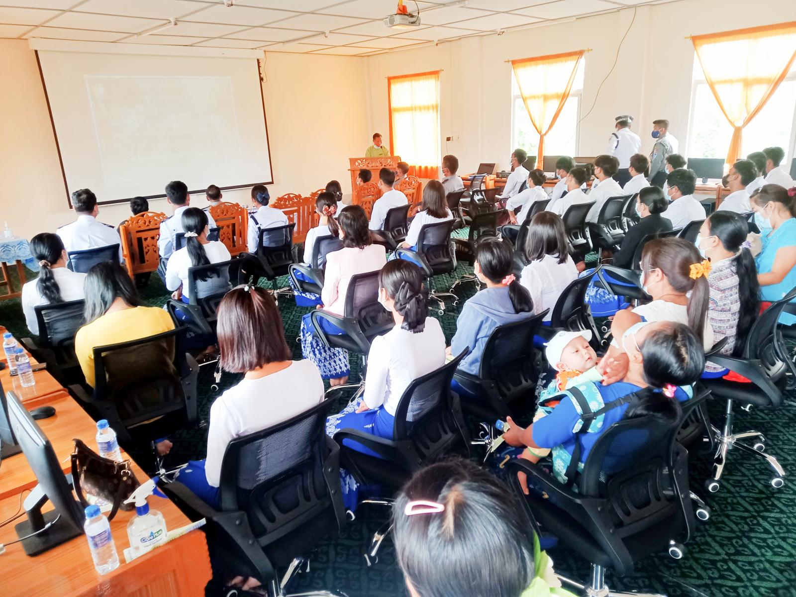 လွိုင်လင်၌ မူးယစ်ဆေးဝါးအန္တရာယ်နှင့် ယာဉ်စည်းကမ်း လမ်းစည်းကမ်း