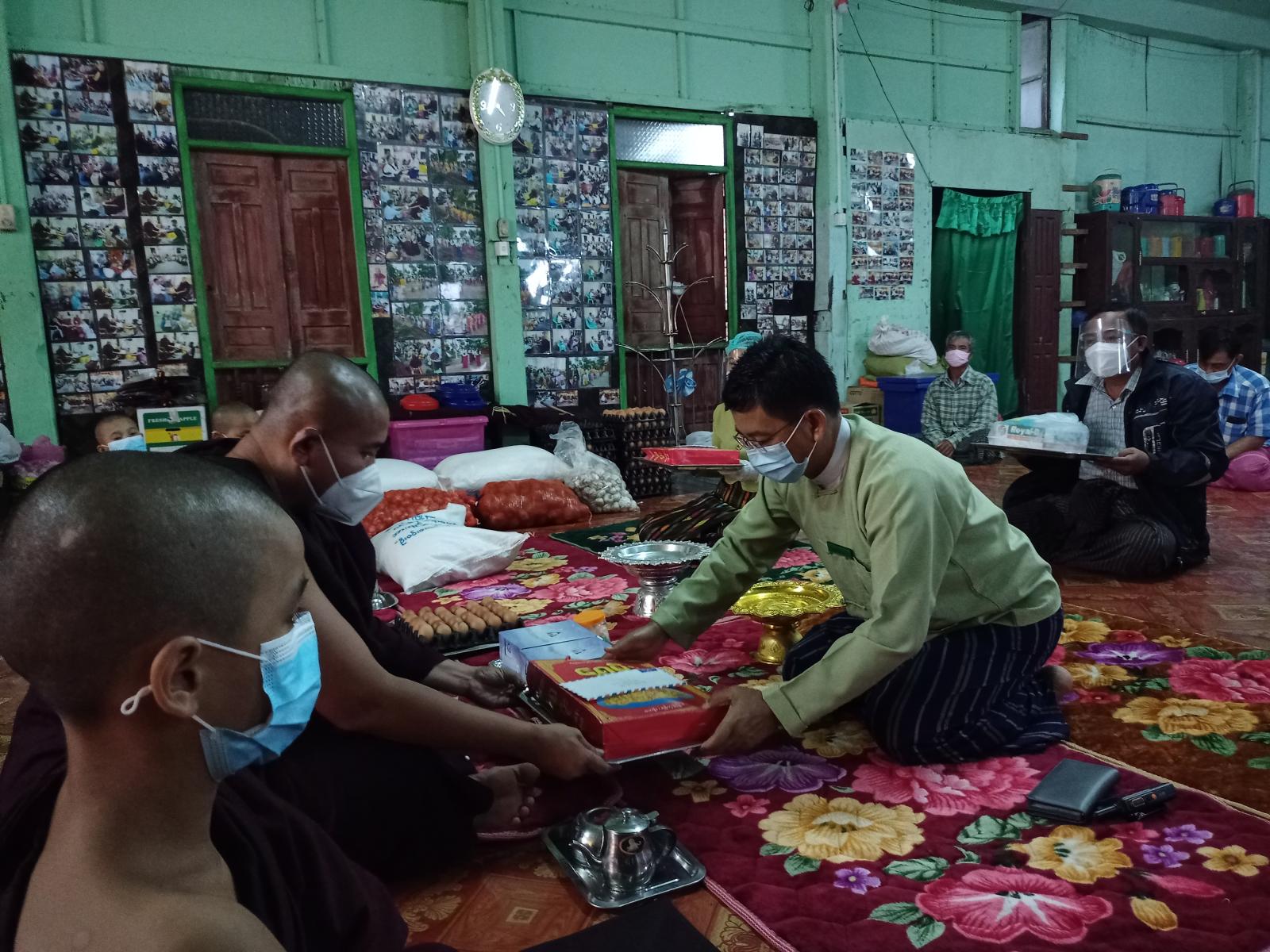 မုဒုံမြို့နယ်တွင် ကမာဝက်မြို့ ကမာအုပ်ကျေးရွာရှိ ဆွမ်းဆန်နှင့်ဝေယ