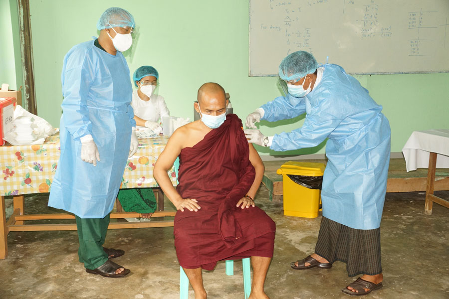 ဇေယျာသီရိမြို့နယ်အတွင်းရှိ အများပြည်သူ ၂၃၆၄ ဦးအား ကိုဗစ်ကာကွယ်ဆေး ပထမအက