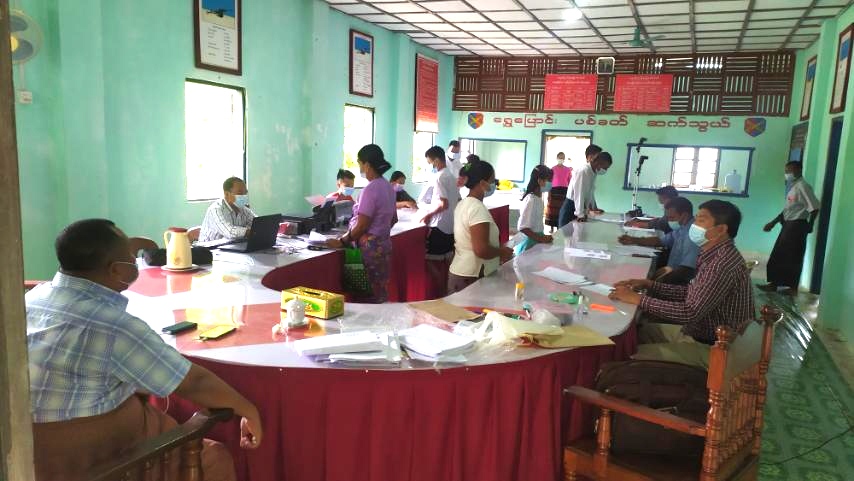 တနင်္သာရီမြို့နယ် လဝက ဦးစီးဌာနမှ အမတ ၃၀၆ တပ်ရင်းတွင် ပန်းခင်းစီမံချက်ဖ