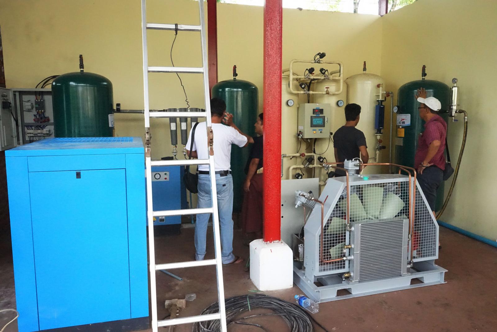 ရခိုင်ပြည်နယ် မောင်တောမြို့၌ အောင်ဆီဂျင်စက်ရုံ စတင်စမ်းသပ် လည်ပတ်လျက်ရှိ Information And