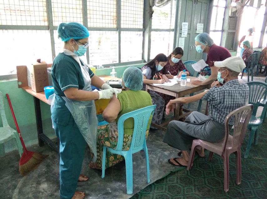 ဒဂုံမြို့သစ်မြောက်ပိုင်းမြို့နယ်၌ အသက် ၆၅ နှစ်အထက်နှင့် အသက် ၅၅ နှစ်အထက