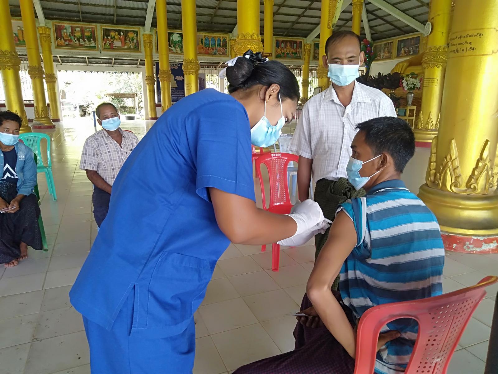 ပုဏ္ဏားကျွန်းမြို့နယ်၌ အသက် ၁၈ နှစ်အထက် စက်ရုံ၊ အလုပ်ရုံများနှင့်ဈေးသည
