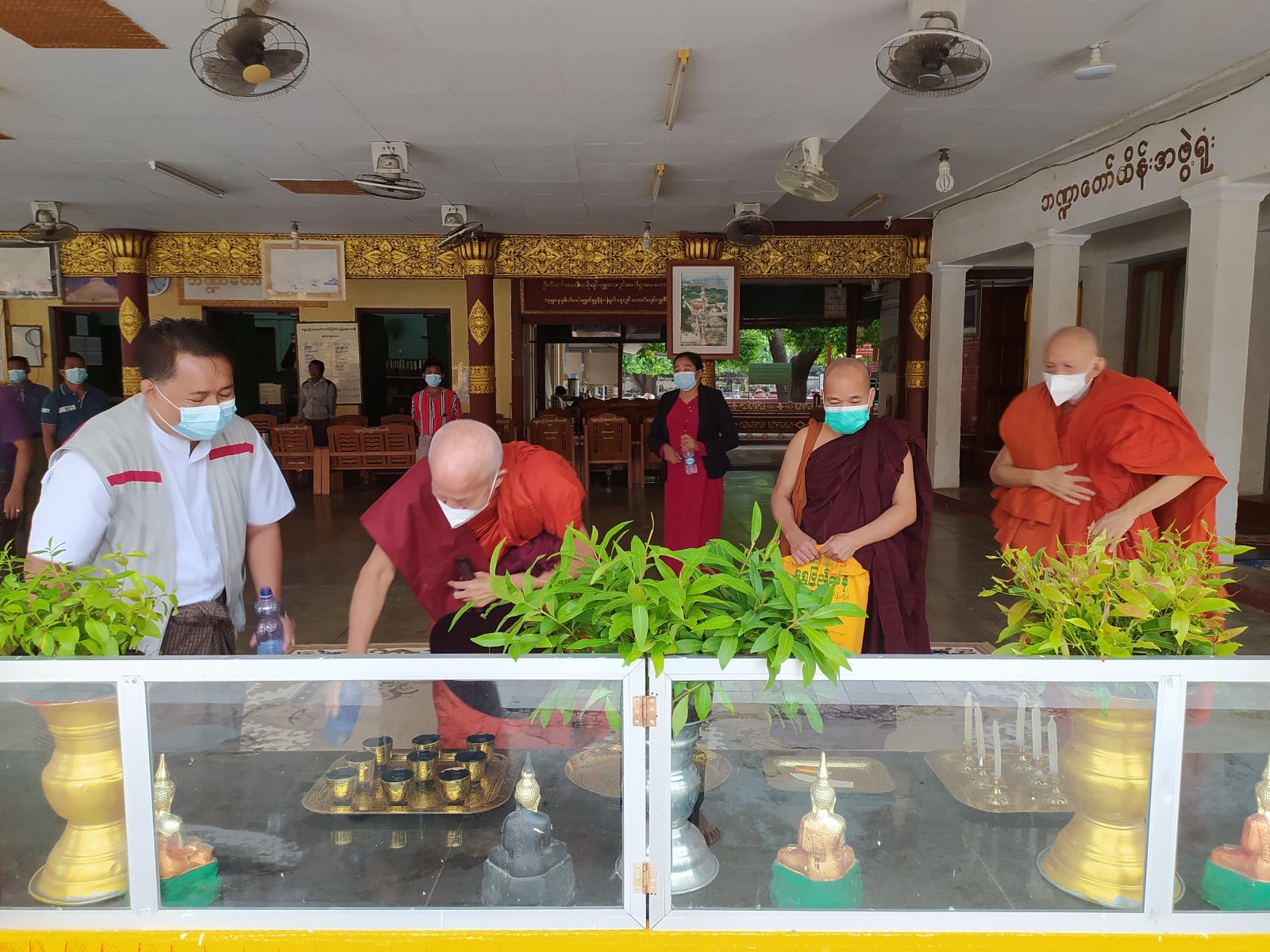 ကမ္ဘာသူကမ္ဘာသား၊ မြန်မာနိုင်ငံသူ၊ နိုင်ငံသားများ ကိုဗစ် ၁၉ ကပ်ရောဂါဘေးမ