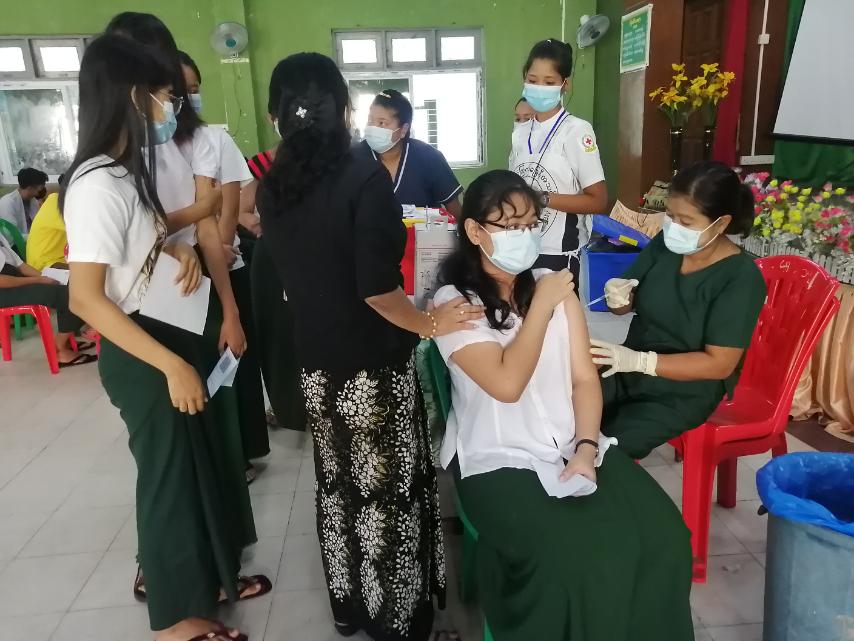 ဒဂုံ မြို့သစ် ဆိပ်ကမ်း မြို့နယ်တွင် အသက် ၁၂ နှစ်နှင့် အသက် ၁၈ နှစ်အတွင