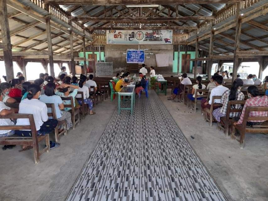 မြောင်းမြမြို့နယ်၊ တံခွန်တိုင်ကျေးရွာတွင်ပန်းခင်းစီမံချက်ဖြင့်နိုင်ငံသားစိစစ်ရေးကတ်ပြားများထုတ