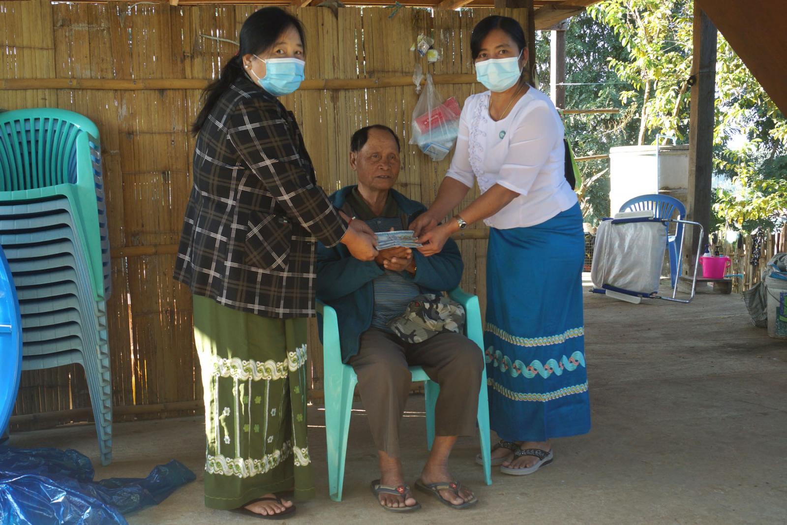 တာချီလိတ်မြို့၌ အသက် ၁၂ နှစ်နှင့်အထက် ကျောင်းသားကျောင်းသူများအား ကိုဗစ