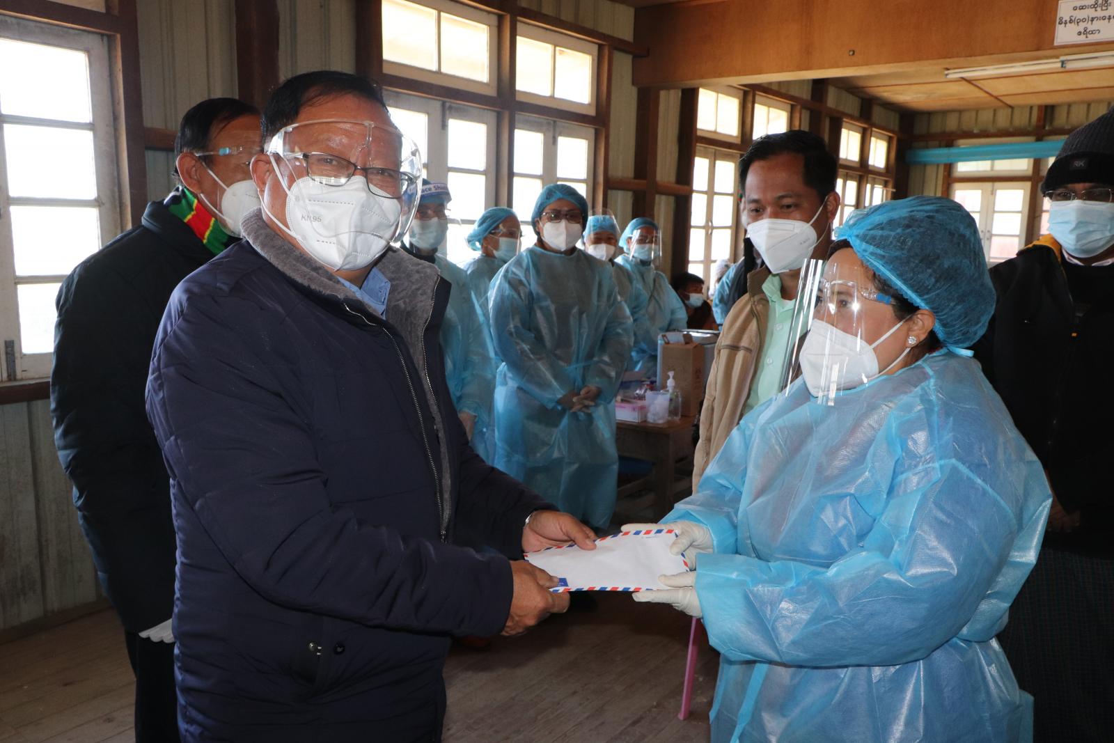 ဟားခါးမြို့ရှိ မိဘပြည်သူများ၊ နို့တိုက်မိခင်များနှင့် ကိုယ်ဝန်ဆောင်အမ