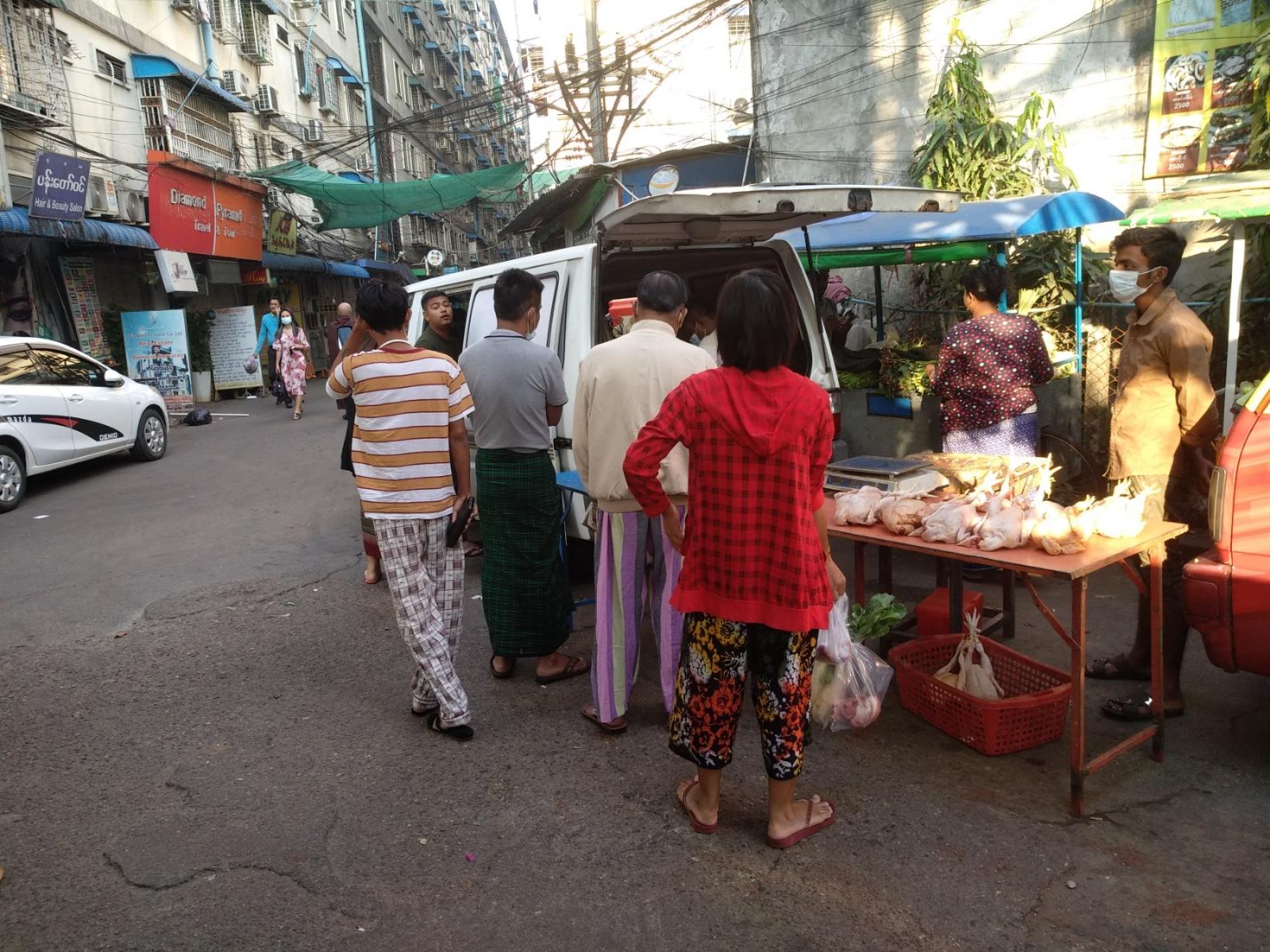 မရမ်းကုန်းမြို့နယ် အမှတ် ၂ ရပ်ကွက်အတွင်းရှိ ပြည်သူများအတွက် စားသောက