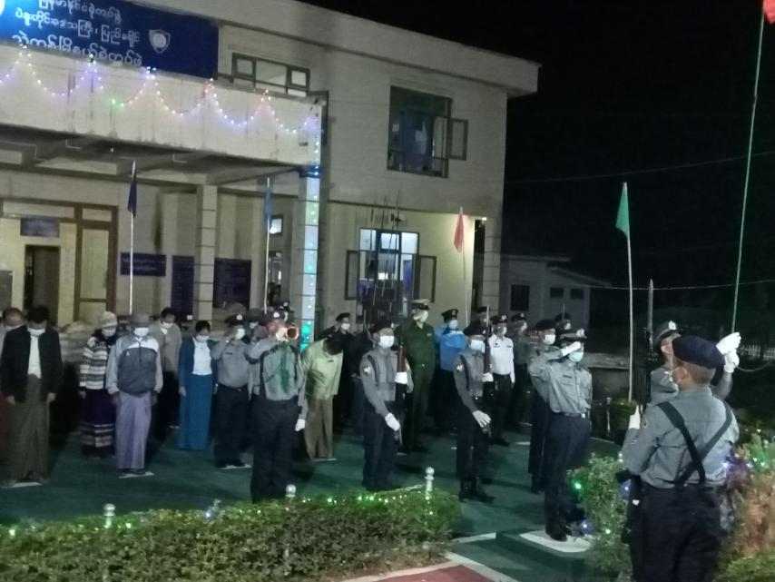 သဲကုန်းမြို့၌ ၇၅ နှစ်မြောက် စိန်ရတုပြည်ထောင်စုနေ့ အလံတင်အခမ်းအနား ကျင
