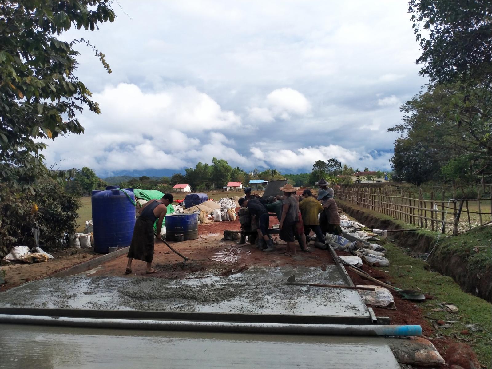 ပိုင်ကျုံမြို့ အမှတ် ၂ ရပ်ကွက်၊ ပိတောက်လမ်းတွင် ကွန်ကရစ်ခင်းခြင်း စတင