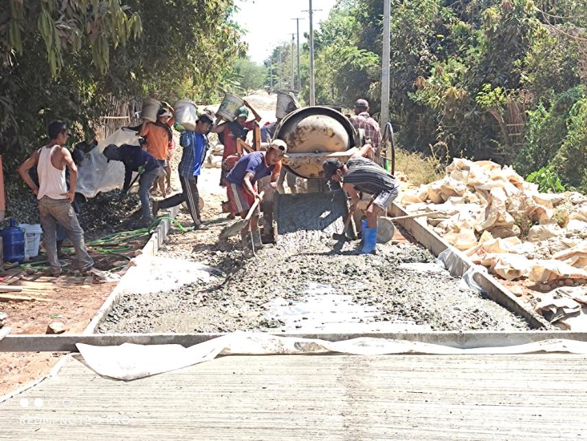 ကျောက်ကြီးမြို့၌ နတ်သံကွင်းဒေသ စျေးလမ်း ၂ ကွန်ကရစ်ခင်းခြင်း လုပ်ငန