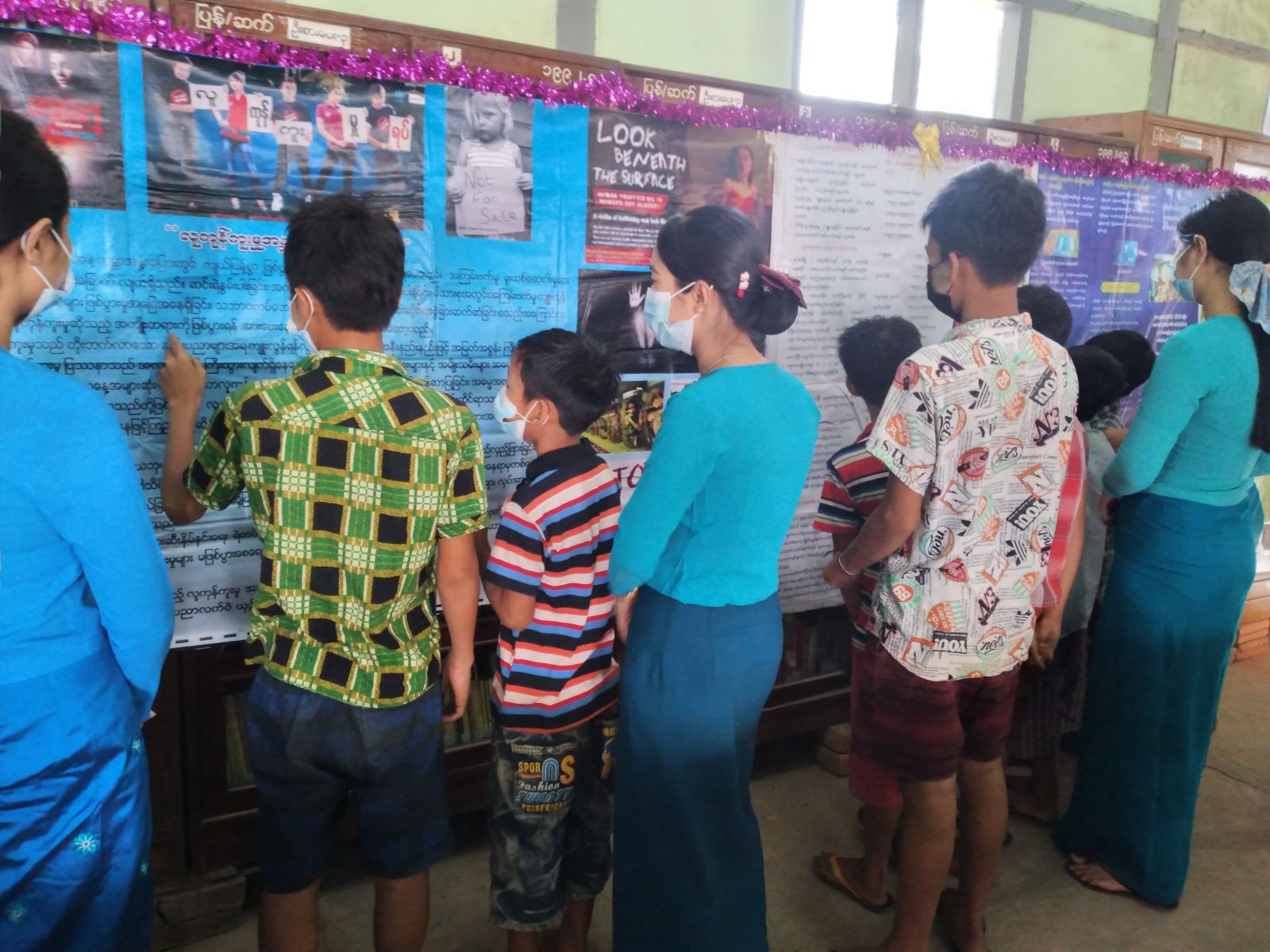 ၇၇ နှစ်မြောက် တပ်မတော်နေ့ကို ကြိုဆိုဂုဏ်ပြုသောအားဖြင့် စာအုပ်စာစောင်ပြပွဲနှင့် နံရံကပ်စာစောင်ပ