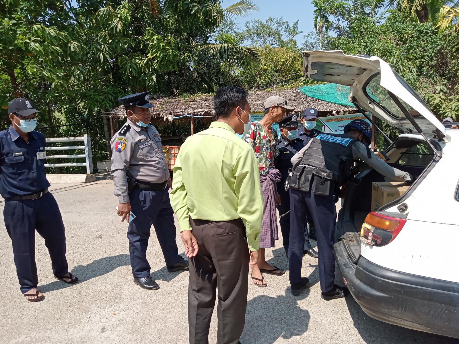 ဆိပ်ကြီး ခနောင်တို မြို့နယ်အတွင်း လုံခြုံရေးနှင့် မော်တော်ဆိုင်ကယ်များ