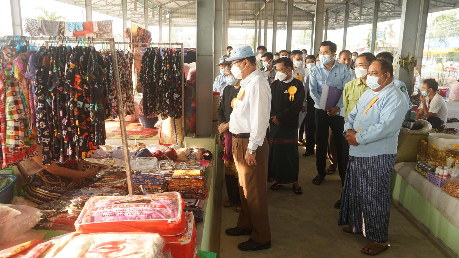 ၇၇ နှစ်မြောက်တပ်မတော်နေ့ကိုဂုဏ်ပြုသောအားဖြင့် လှာကမြင်ဈေးသစ်အား ဖွင့်လ
