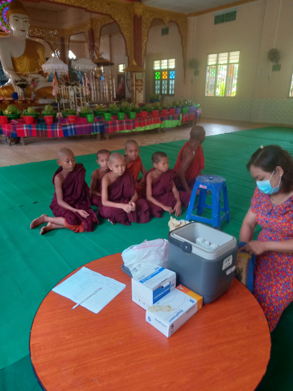အုတ်တွင်းမြို့နယ်၌ ကိုဗစ် ၁၉ ရောဂါ ကာကွယ်ဆေးထိုးနှံမှုအား အသက် ၁၅ နှစ်မ