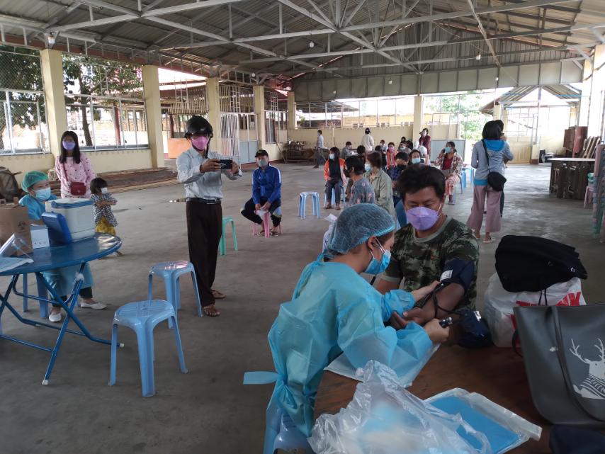 ကျိုင်းတုံမြို့နယ်တွင် ကိုဗစ် ၁၉ ရောဂါကာကွယ်ဆေးထိုးနှံပေး