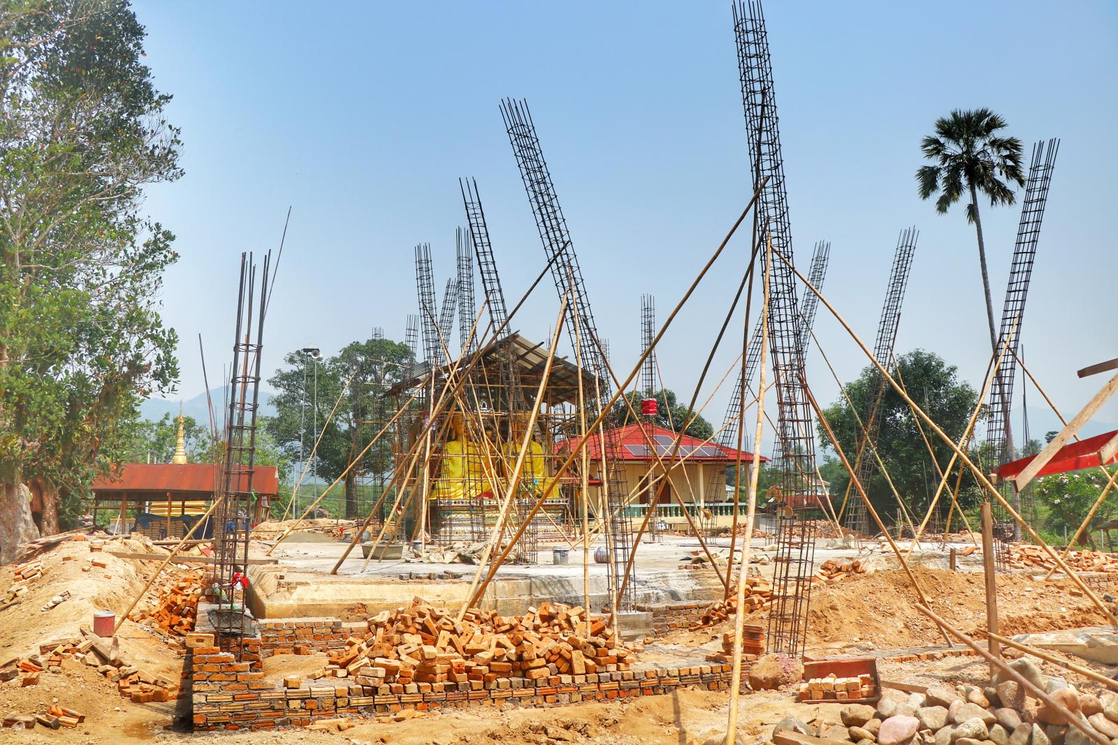 မိုင်းဖြတ်မြို့နယ်၊ နမ့်လန်းကျေးရွာ၌ ဘုန်းတော်ကြီးကျောင်း ဓမ္မာရုံသစ်ပြန်လည် မွမ်းမံတည်ဆောက