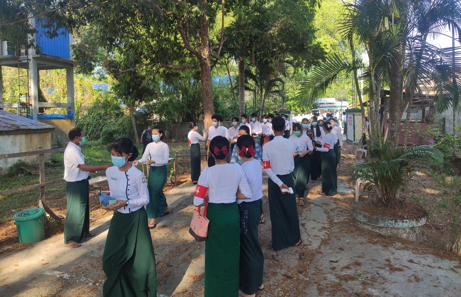 ညောင်တုန်းမြို့နယ်၌ ၂၀၂၂ ခုနှစ်၊ တက္ကသိုလ်ဝင်စာမေးပွဲကို ကျောင်းသား က