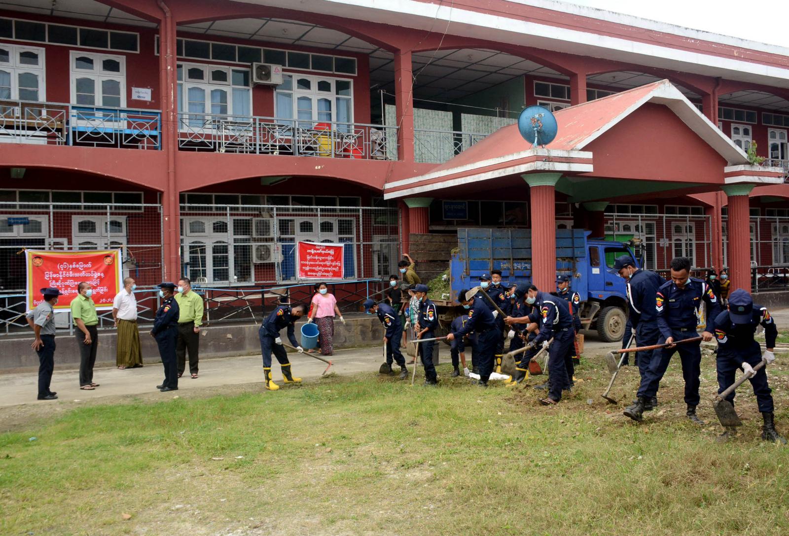 ၇၆ နှစ်မြောက် မြန်မာနိုင်ငံမီးသတ်တပ်ဖွဲ့နေ့ကို ကြိုဆိုဂုဏ်ပြုသောအားဖ