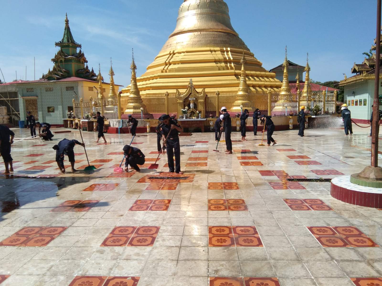 ၇၆ နှစ်မြောက် မြန်မာနိုင်ငံမီးသတ်တပ်ဖွဲ့နေ့ကို ကြိုဆိုဂုဏ်ပြုသောအားဖ