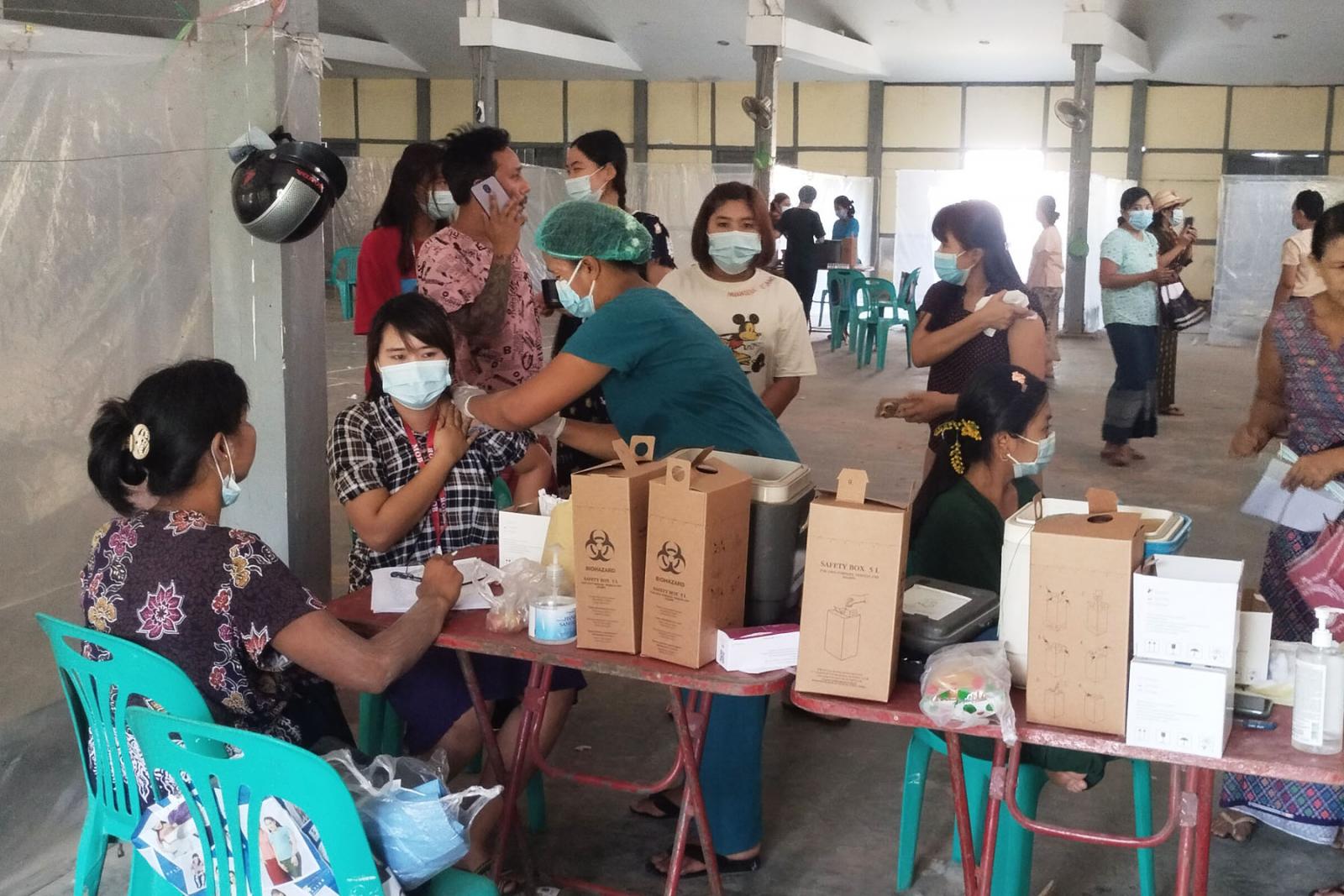 ဇီးကုန်းမြို့နယ်တွင် ကိုဗစ် ၁၉ ရောဂါ ကာကွယ်ဆေး ထိုးနှံပြီးသူများအား