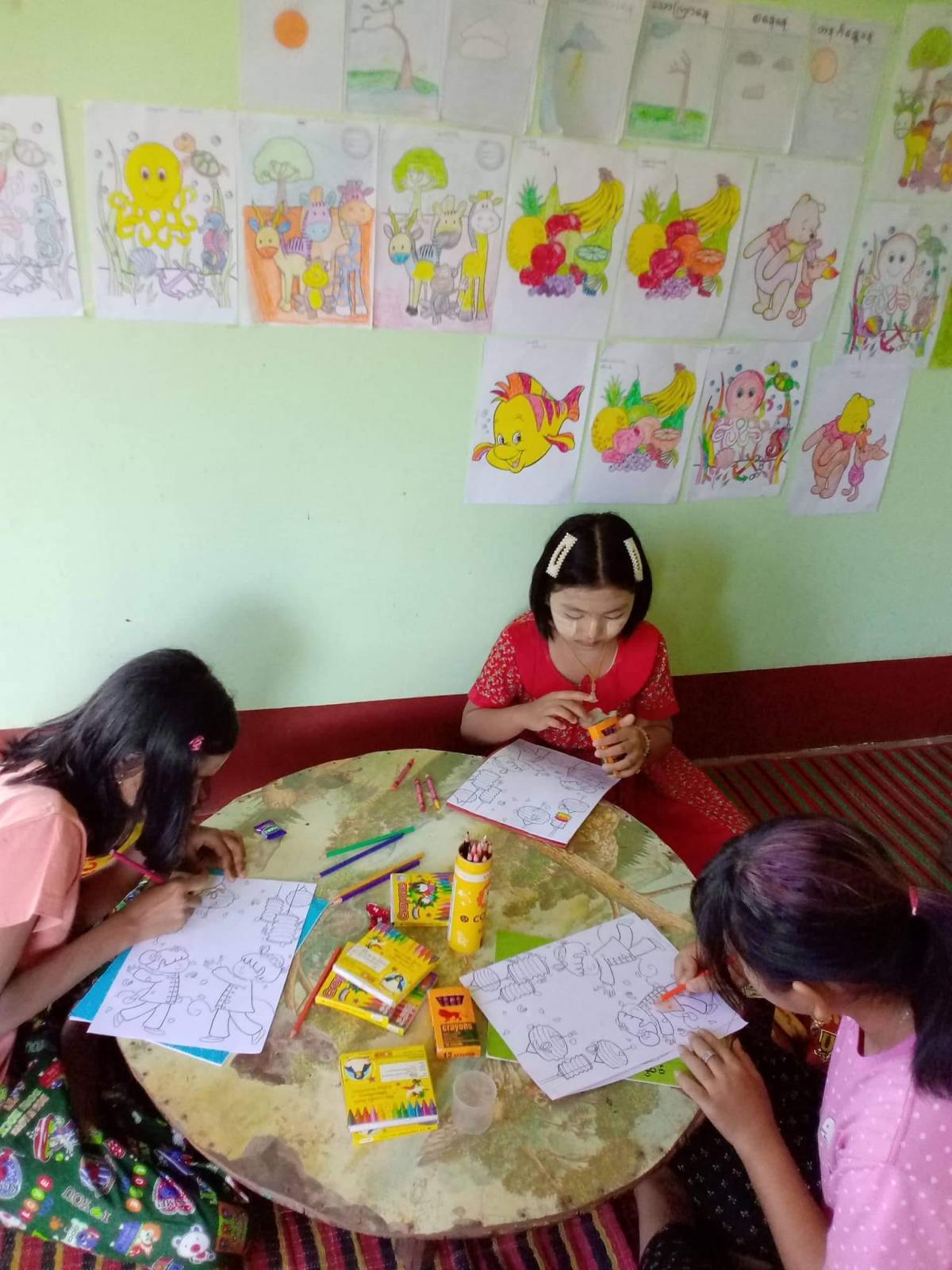 ဘုရားသုံးဆူမြို့ လူထုအခြေပြုဗဟိုဌာန Community Center ၌ ကလေးငယ်များ ဉာဏ