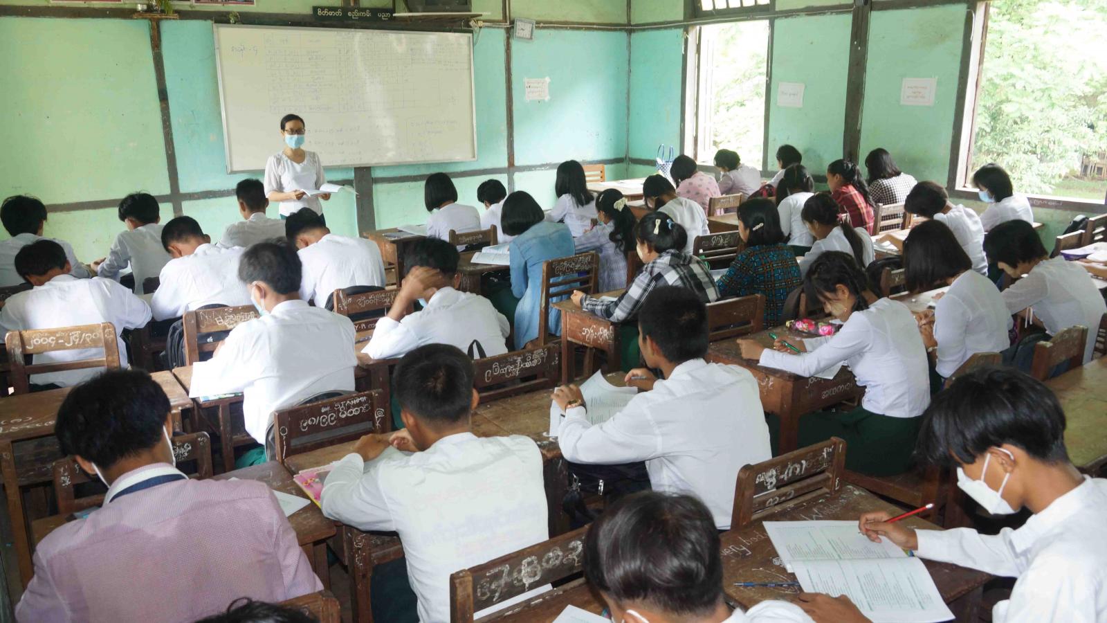 ကသာမြို့တွင် ၂၀၂၂ ၂၀၂၃ ပညာသင်နှစ်အတွက် အခြေခံပညာကျောင်းများ စတင်ဖွင့်လ